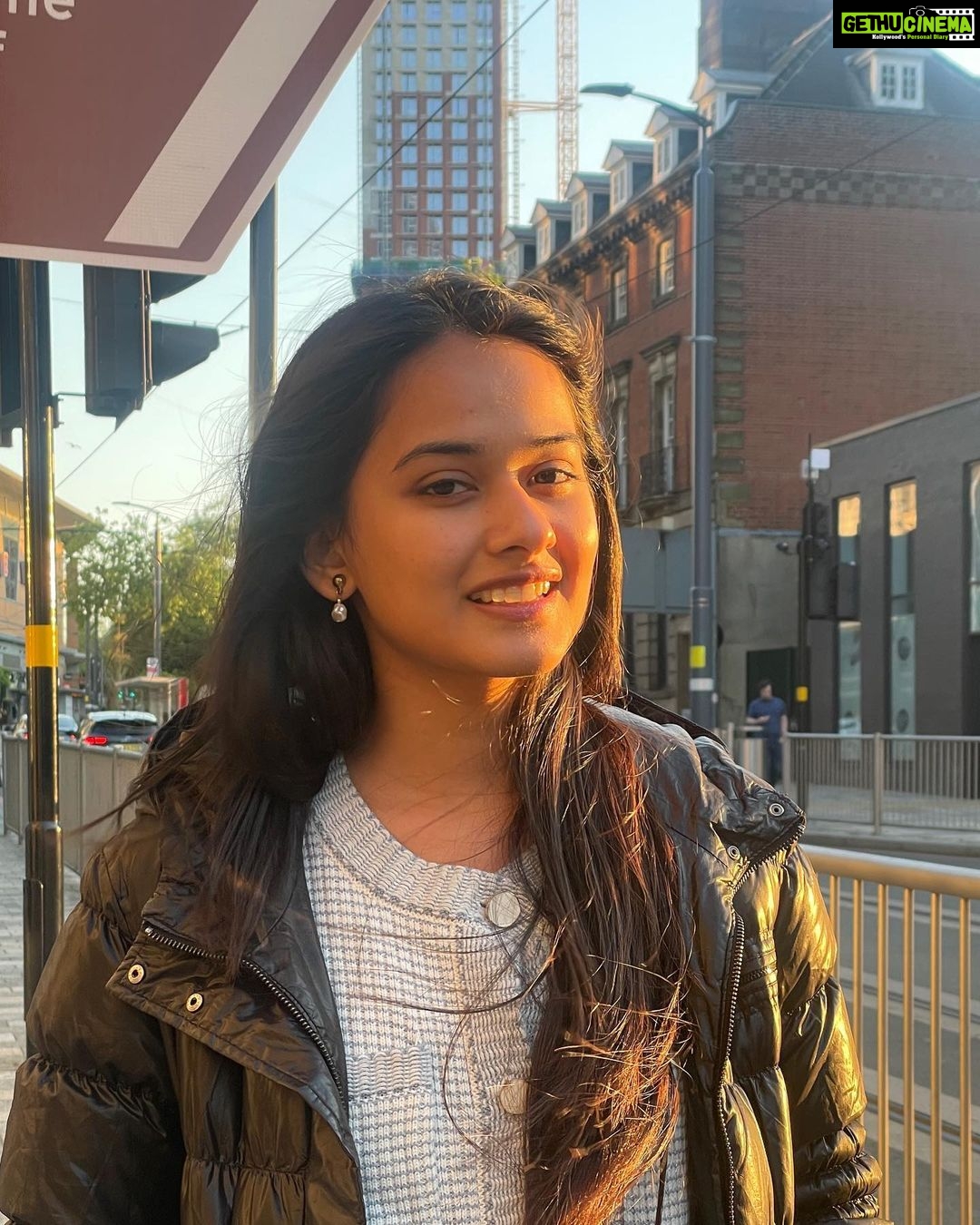 Actress Virti Vaghani HD Instagram Photos and Wallpapers June 2023 ...