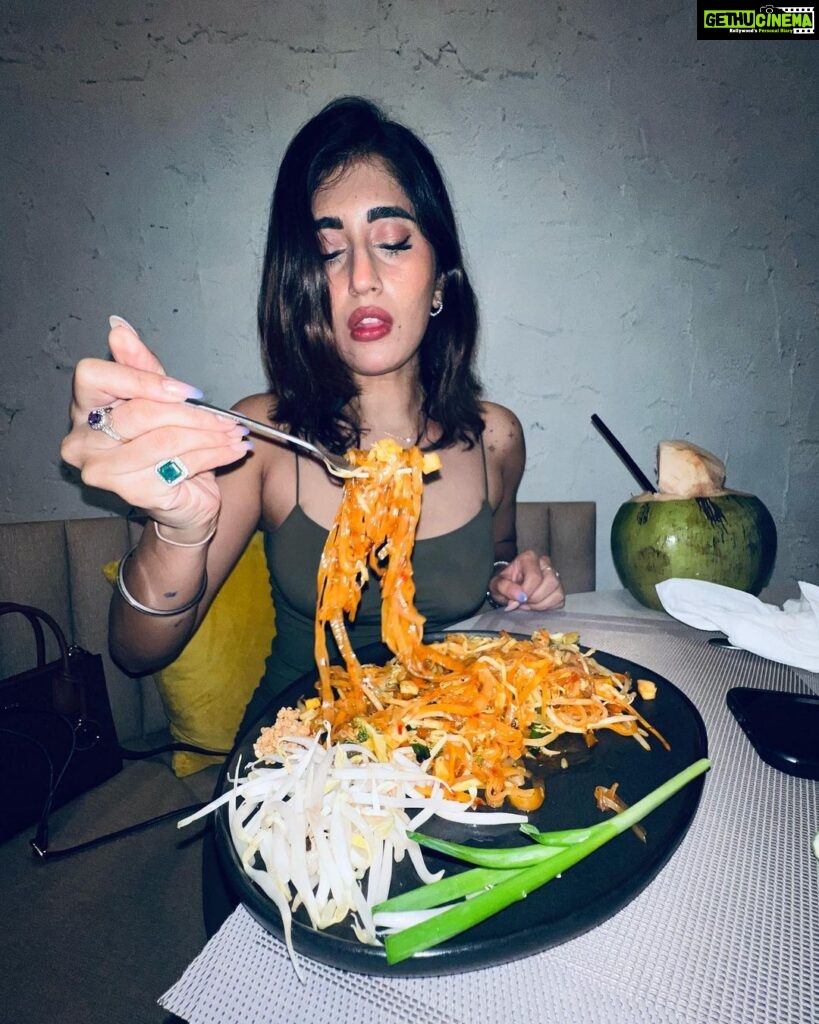 Actress Akasa HD Instagram Photos and Wallpapers September 2023 | Gethu ...