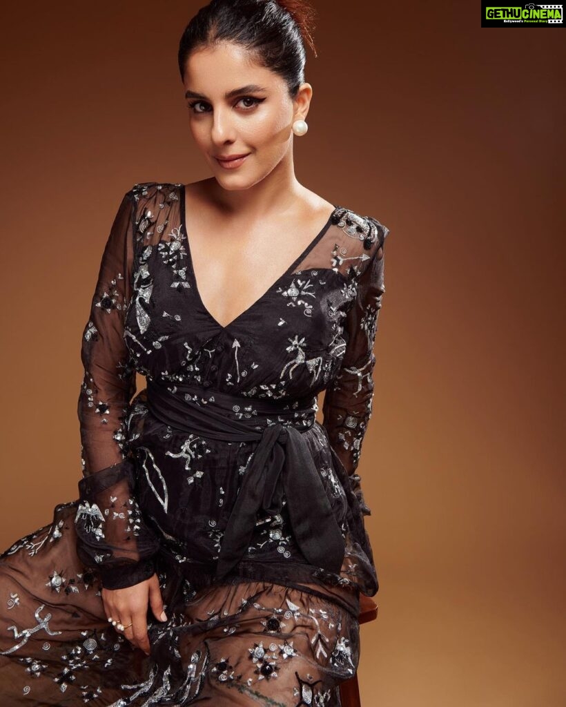 Actress Isha Talwar HD Instagram Photos and Wallpapers May 2023 | Gethu ...