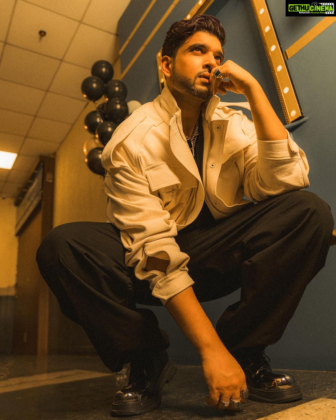 Actor Karan Kundrra HD Instagram Photos and Wallpapers July 2023 ...