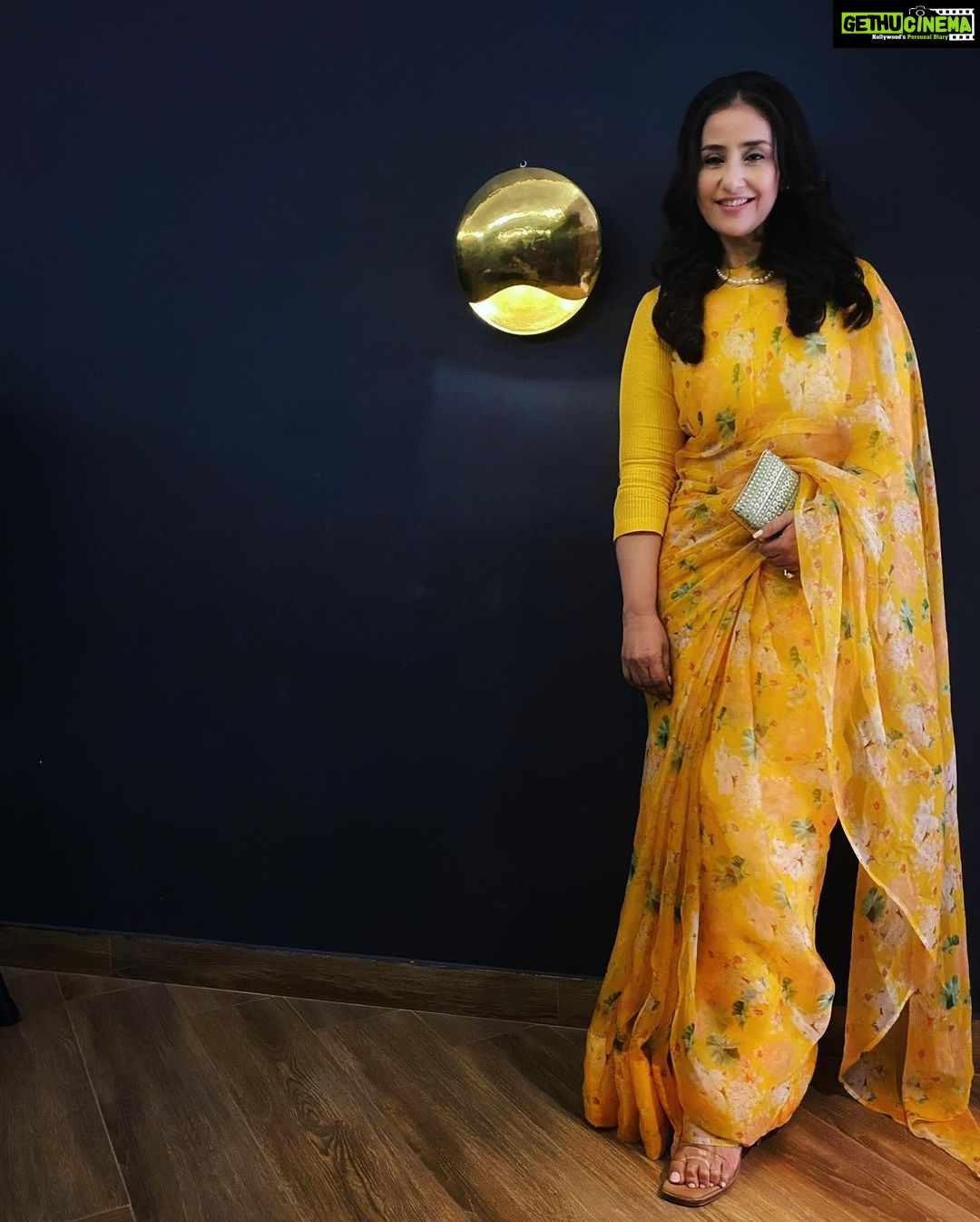 Actress Manisha Koirala HD Instagram Photos and Wallpapers March 2023 ...