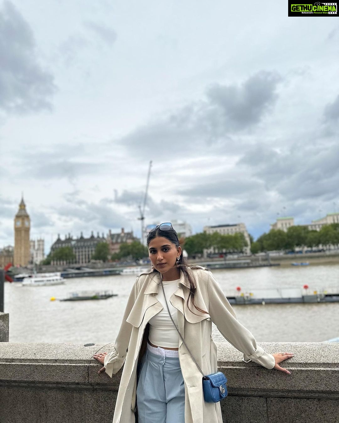 Nimrit Kaur Ahluwalia Instagram – when in London 🤍 | Gethu Cinema