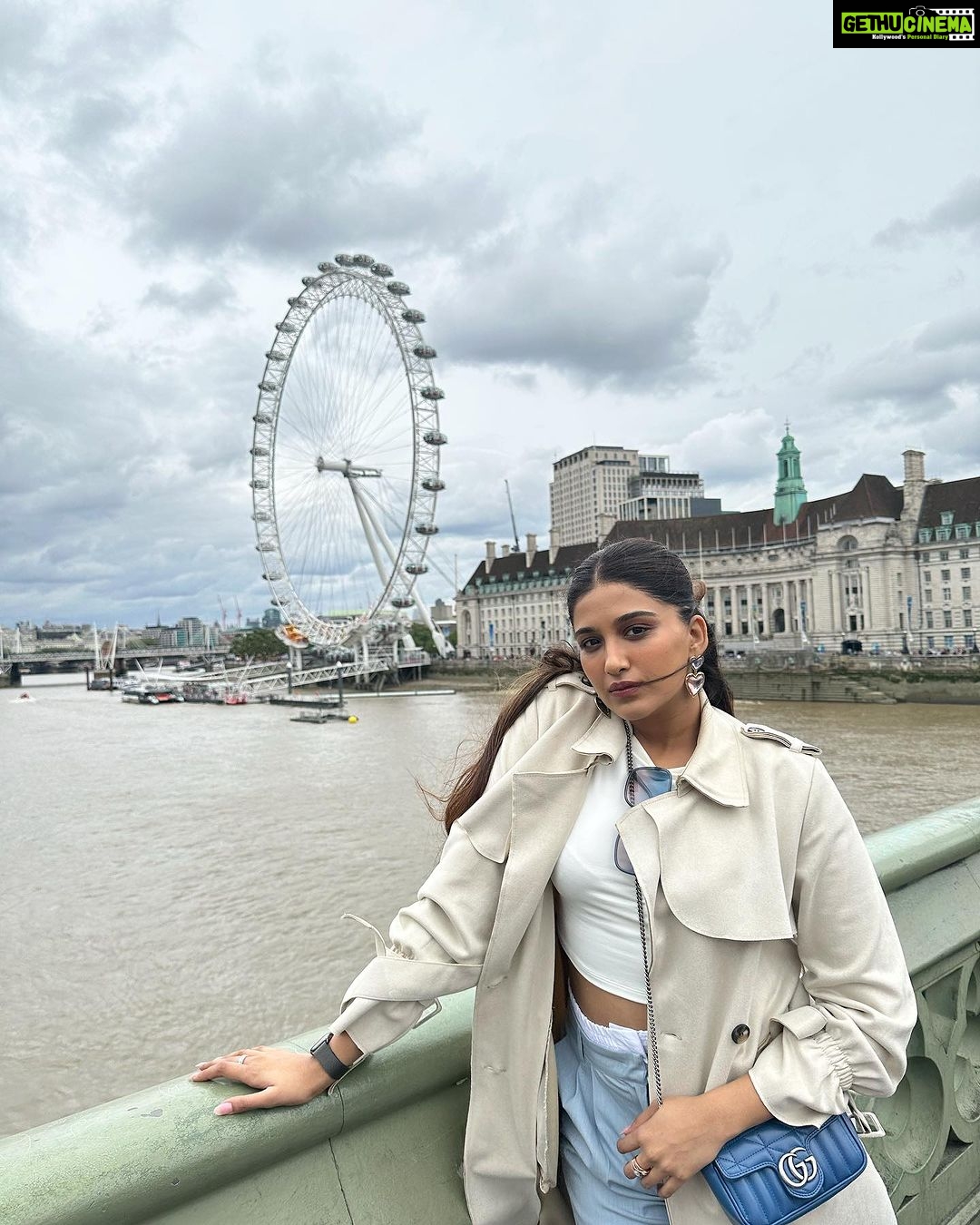 Actress Nimrit Kaur Ahluwalia HD Instagram Photos and Wallpapers July ...