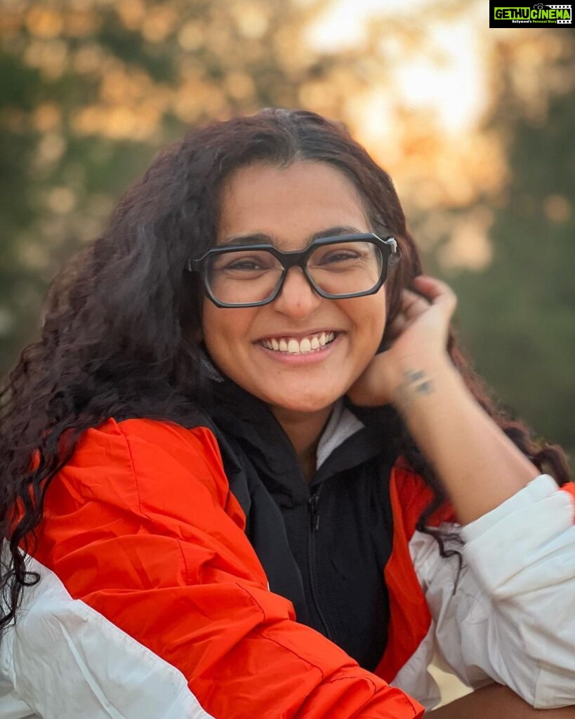 Actress Parvathy HD Instagram Photos and Wallpapers December 2022 ...