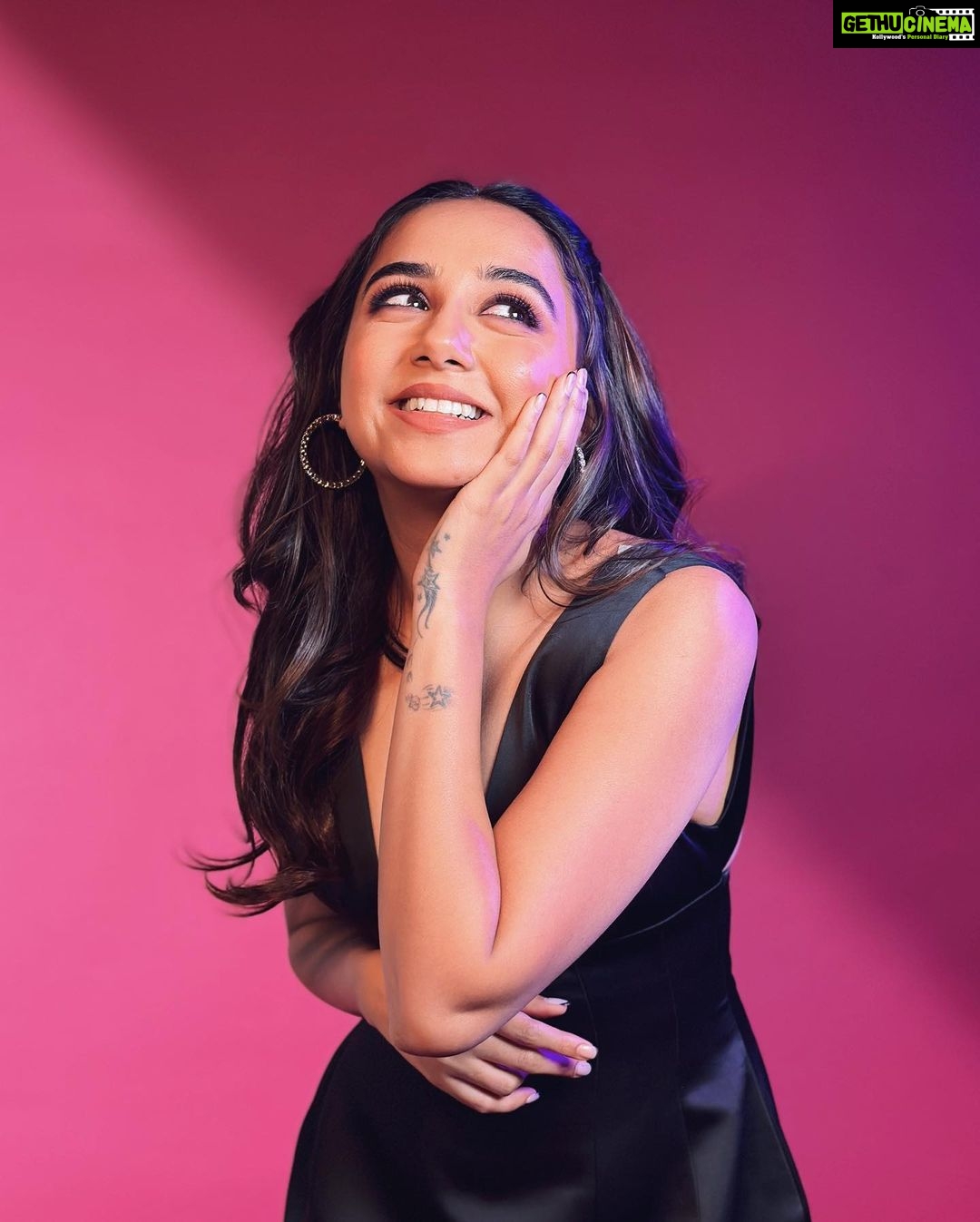 Actress Prajakta Koli HD Instagram Photos and Wallpapers April 2023 ...