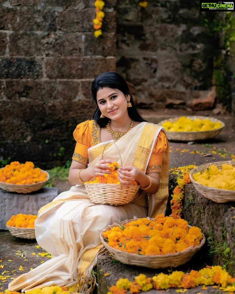 Actress Rithika Tamil Selvi HD Instagram Photos and Wallpapers ...