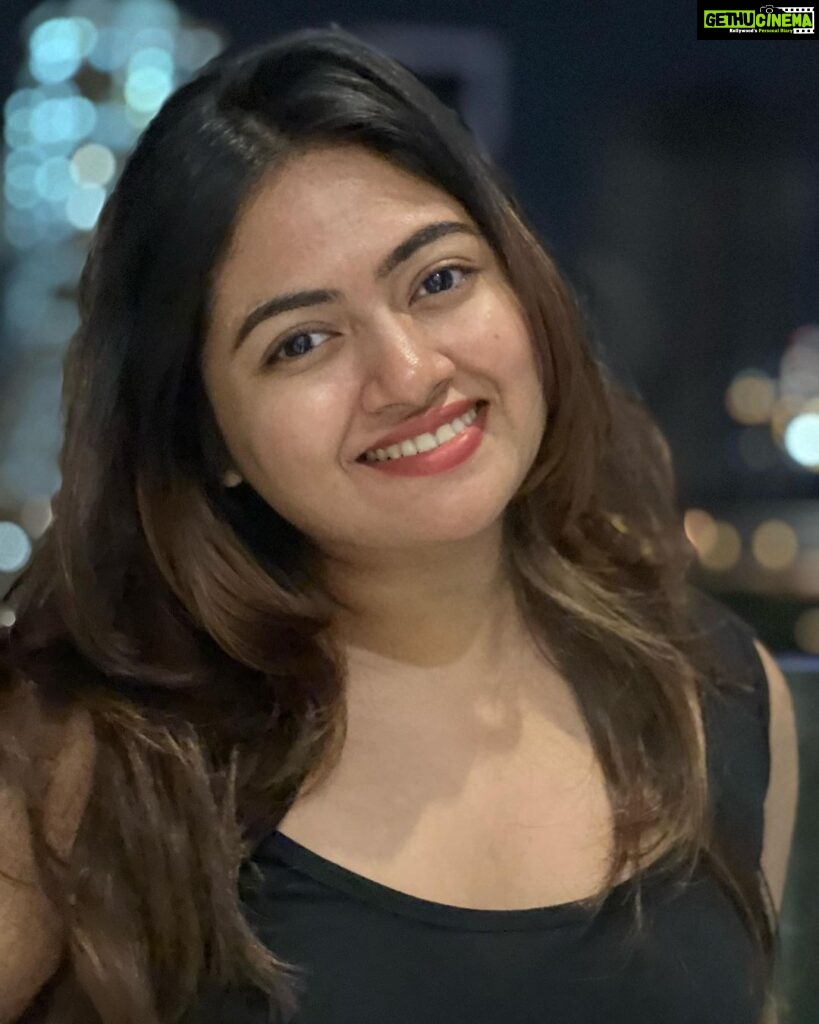 Actress Shaalin Zoya HD Instagram Photos and Wallpapers May 2023 ...