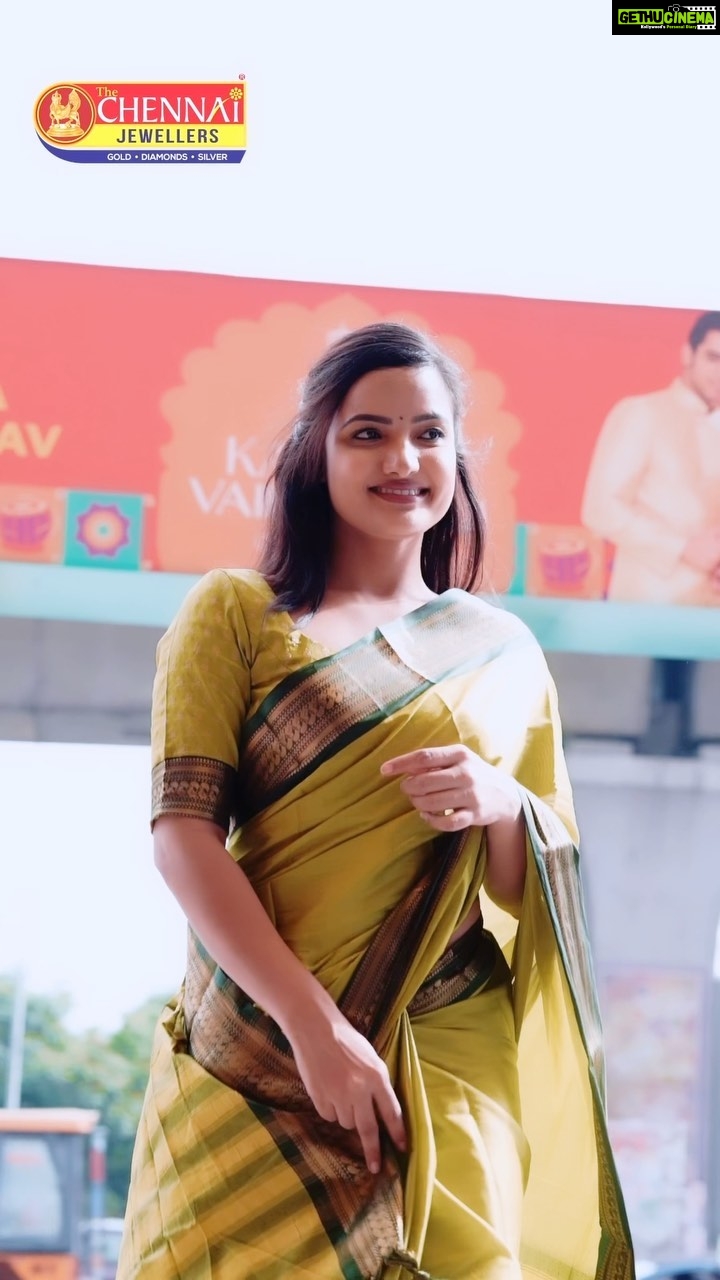 Siri Hanumanth Instagram – #ChennaiShoppingMall peru chepthe prathi ...