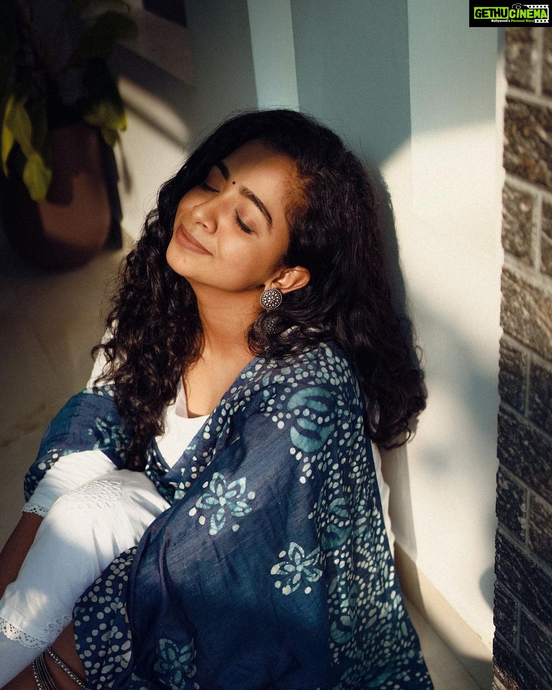 Sneha Babu Instagram – 🌻 Shot by:- @yaami____ Styling:- @ms__athira ...