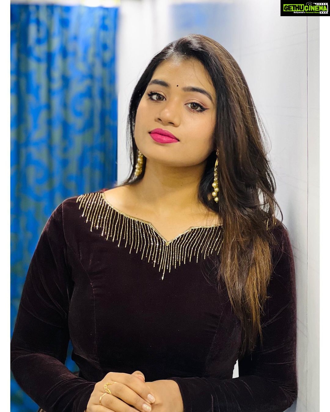 Singer Srinisha Jayaseelan HD Instagram Photos and Wallpapers May 2023 ...