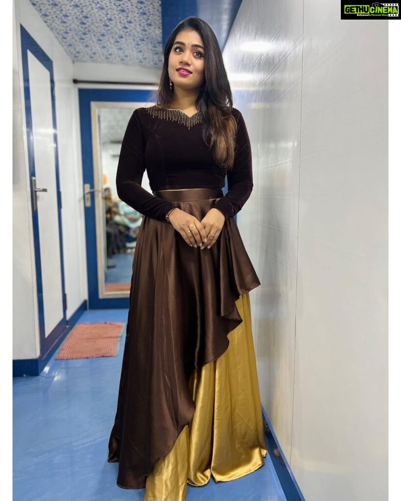 Singer Srinisha Jayaseelan HD Instagram Photos and Wallpapers May 2023 ...