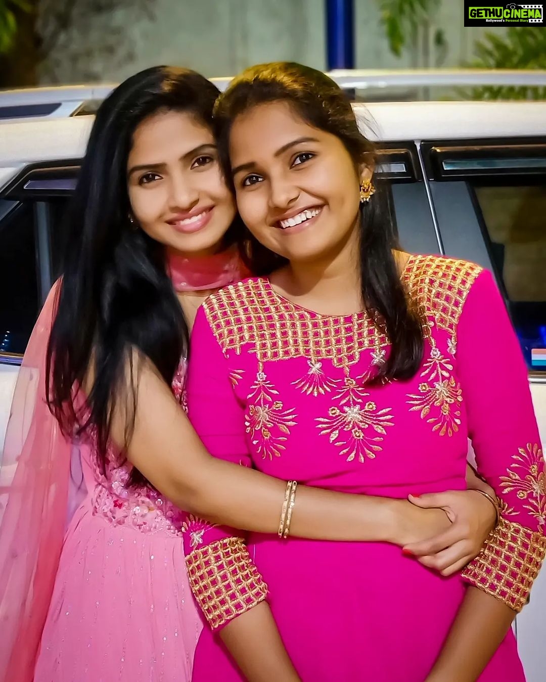 Actress Venba HD Instagram Photos and Wallpapers July 2023 | Gethu Cinema