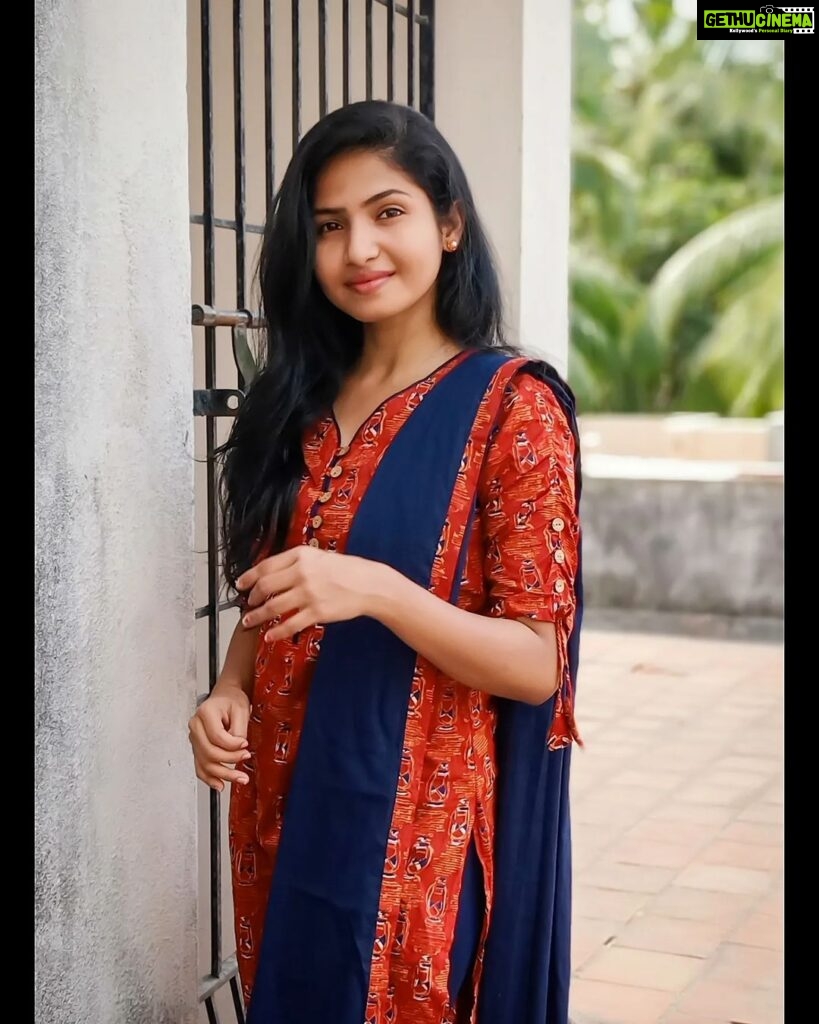 Actress Venba HD Instagram Photos and Wallpapers May 2023 | Gethu Cinema