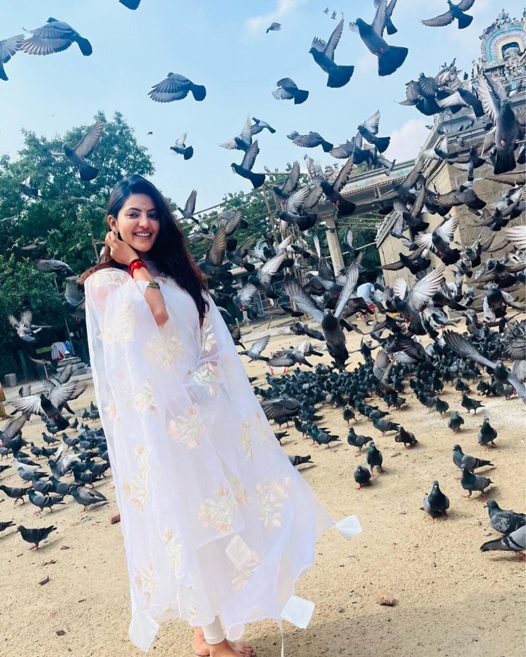 Actress Athulya Ravi HD Photos and Wallpapers April 2023 - Gethu Cinema