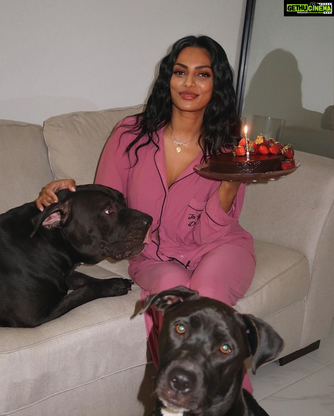 Chandrika Ravi Instagram – Got to bring in my birthday at home with my ...