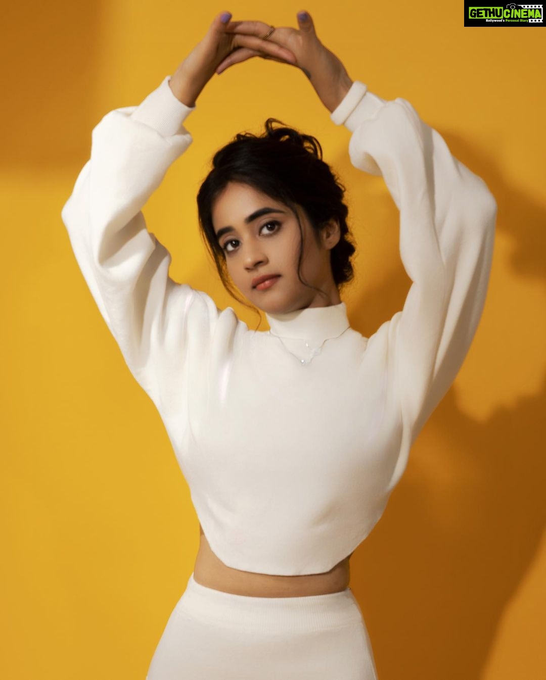 Deepthi Sunaina Instagram – Every wait has a worth. 🫂 #deepthisunaina ...