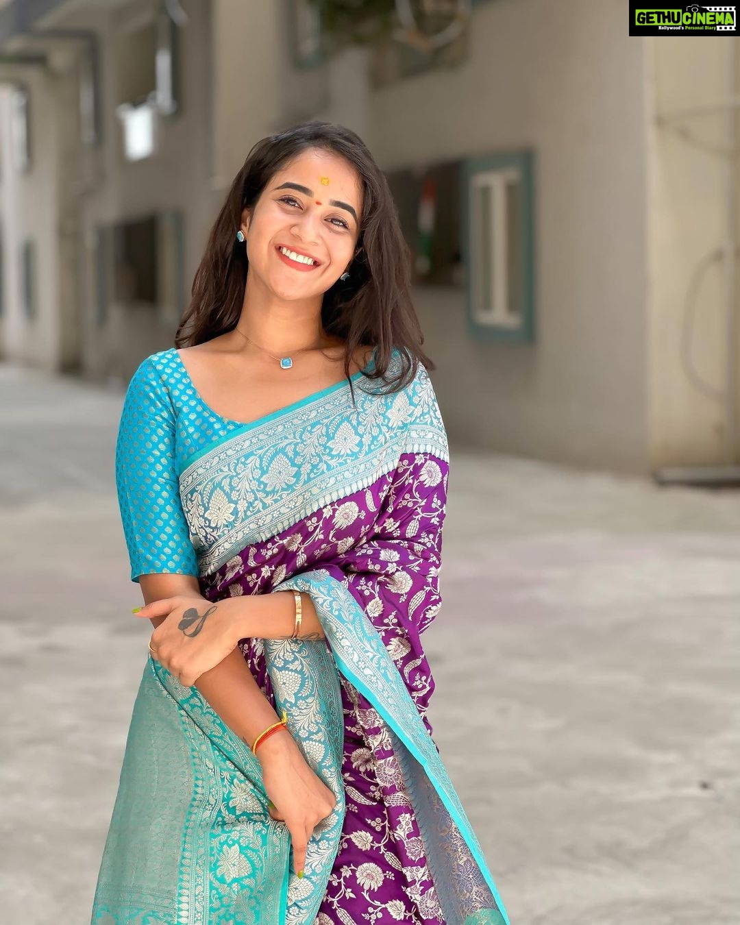 Deepthi Sunaina Instagram – 🌸 #deepthisunaina . . . . 📸: @anudeep_reddy ...