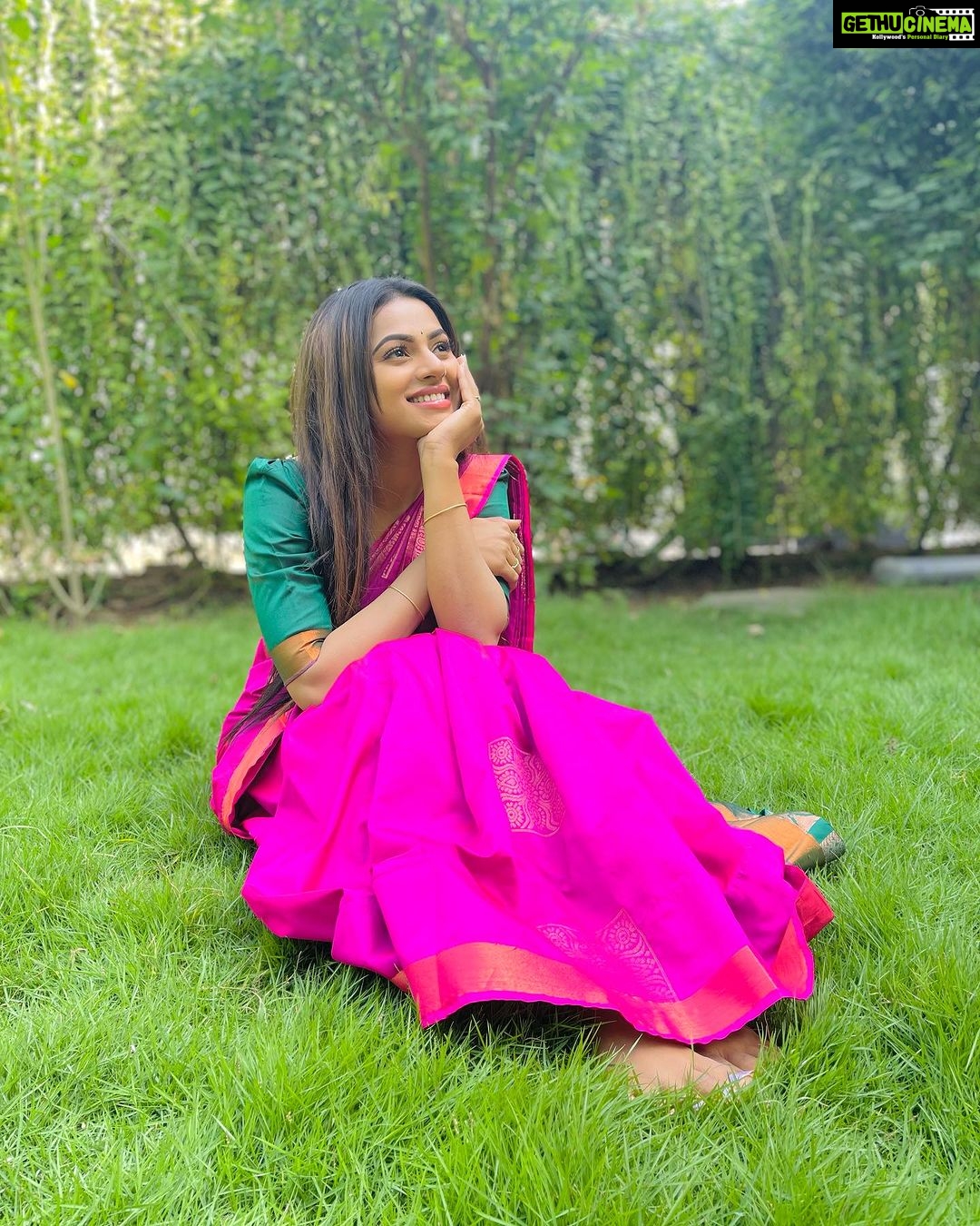 Delna Davis Instagram – In every pleat lies a tale, as the saree weaves ...