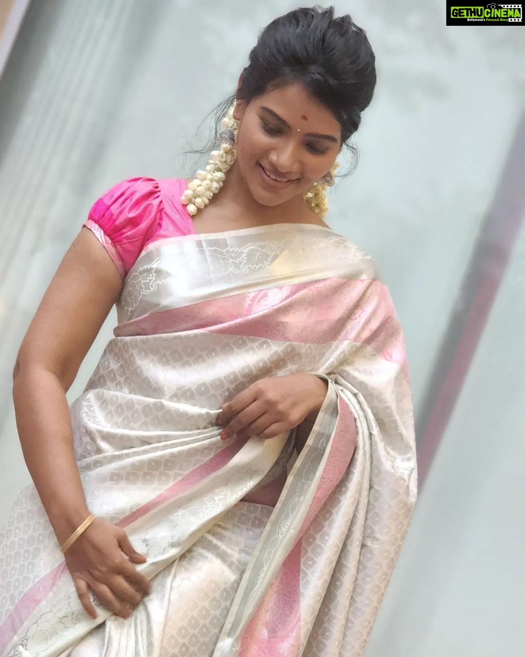 Dhivya Duraisamy Instagram – Makup &hairstyle @abi_makeover_artistry Pc ...