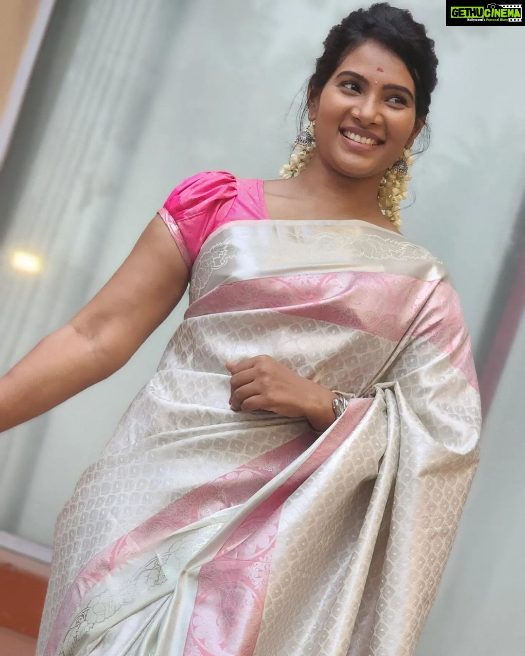 Dhivya Duraisamy Instagram – Makup &hairstyle @abi_makeover_artistry Pc ...