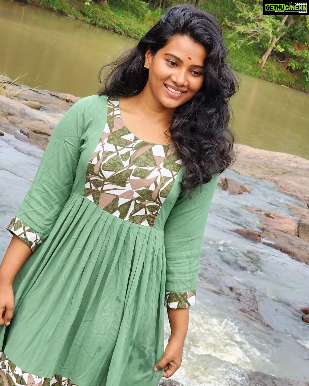 Dhivya Duraisamy Instagram – 💚 PC @palani_actor | Gethu Cinema