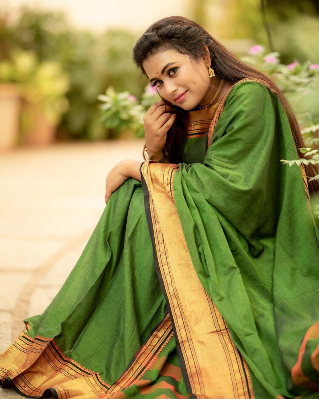 Actress Farina Azad HD Photos and Wallpapers January 2023 | Gethu Cinema