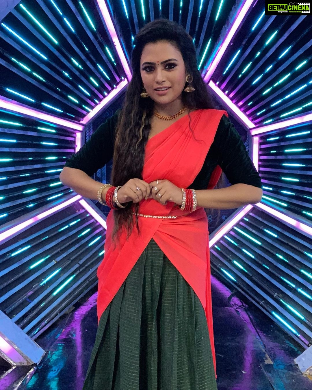 Actress Farina Azad HD Instagram Photos and Wallpapers January 2022 ...