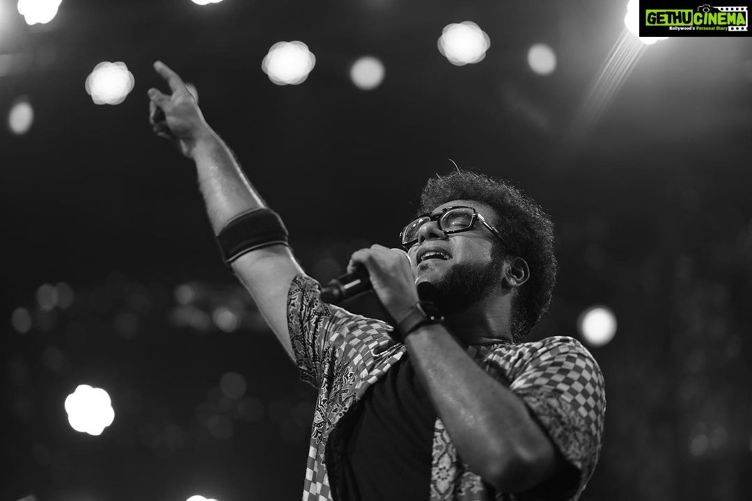 Singer Haricharan HD Instagram Photos and Wallpapers August 2023 ...