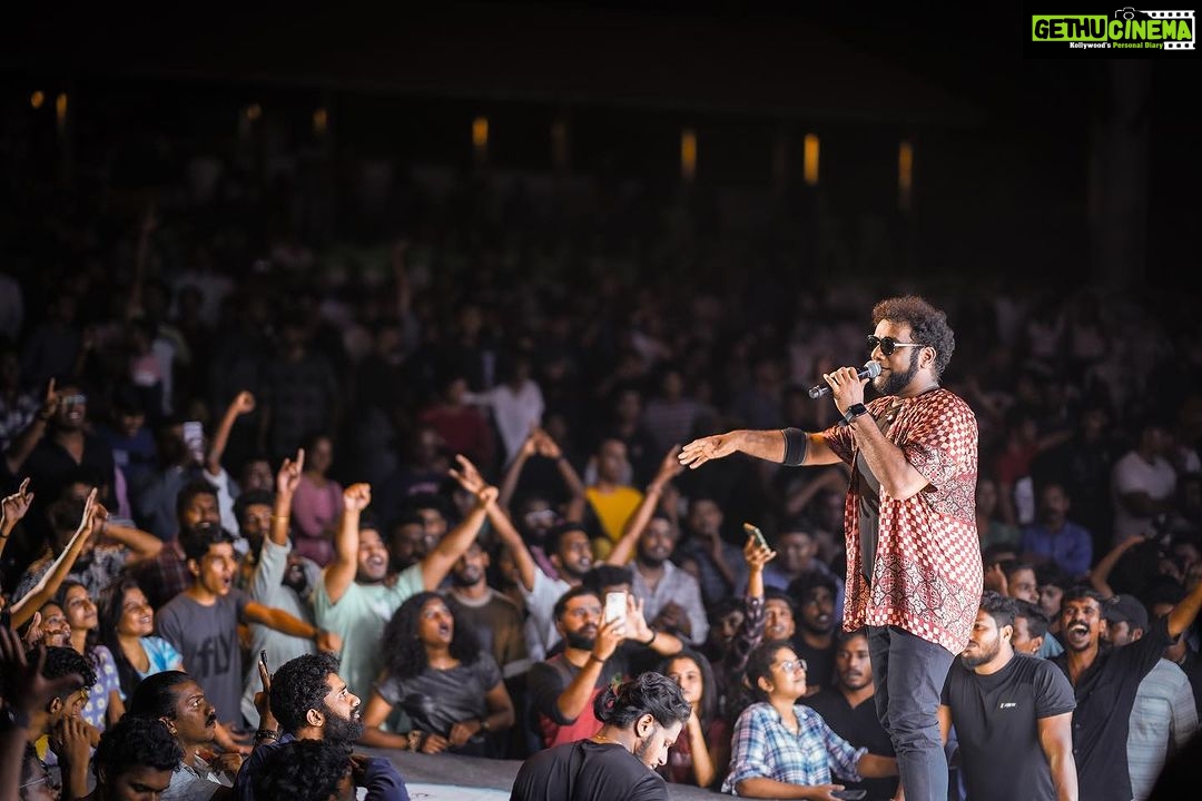 Singer Haricharan HD Instagram Photos and Wallpapers August 2023 ...