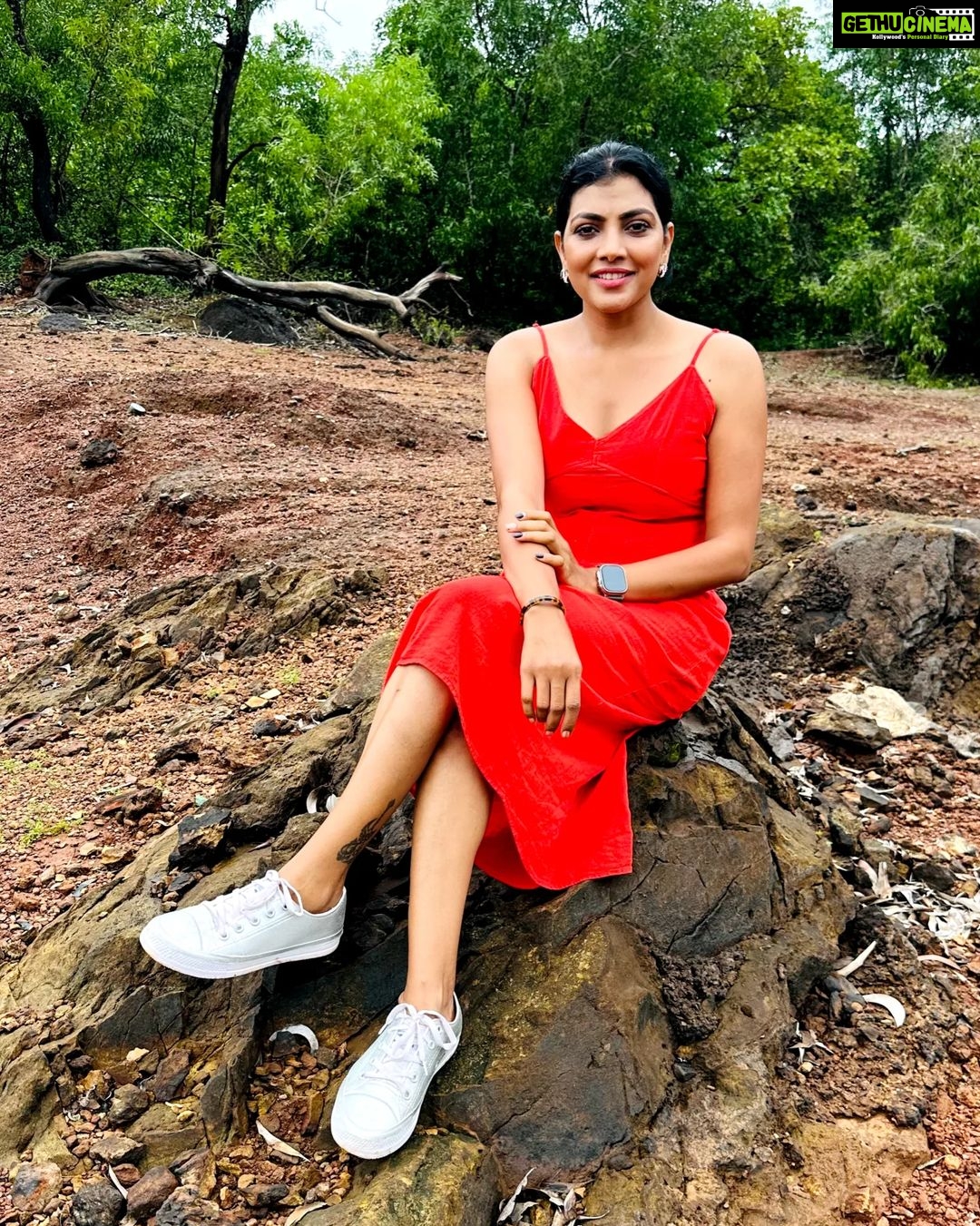 Actress Lahari Shari HD Instagram Photos and Wallpapers July 2023 ...