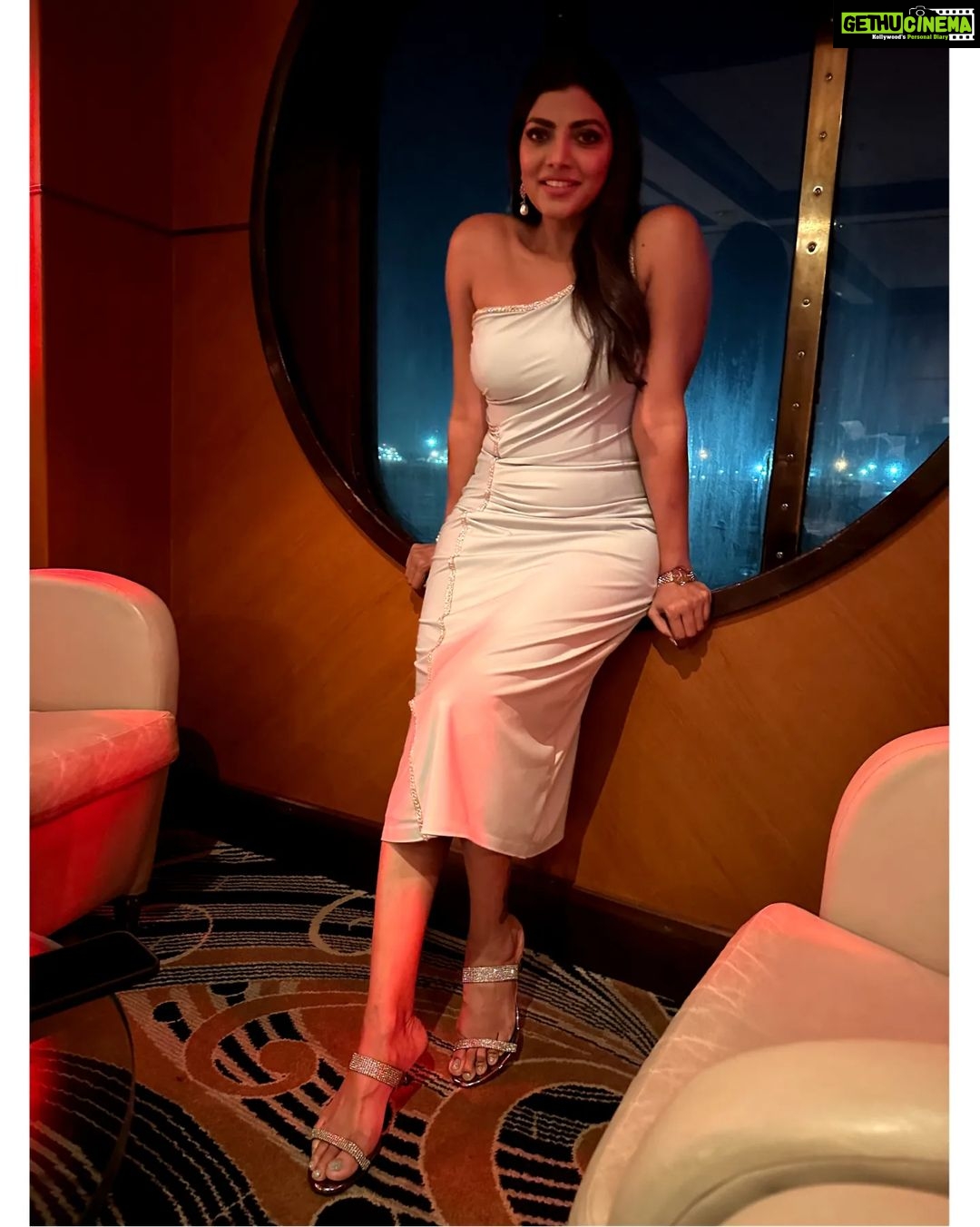 Actress Lahari Shari HD Instagram Photos and Wallpapers September 2023 ...
