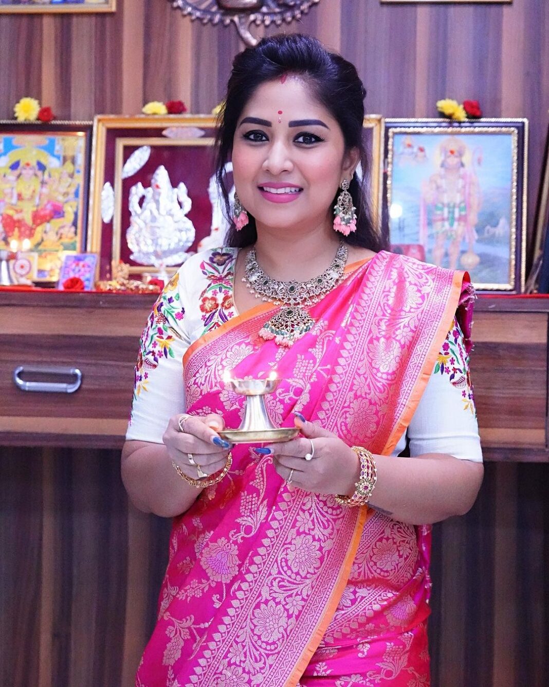 Actress Manjula Paritala HD Photos and Wallpapers August 2023 | Gethu ...