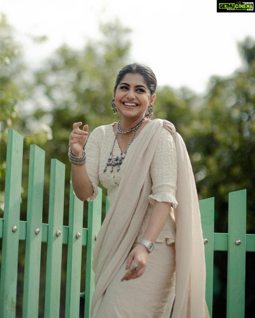 Actress Meera Nandan HD Instagram Photos and Wallpapers May 2023 ...