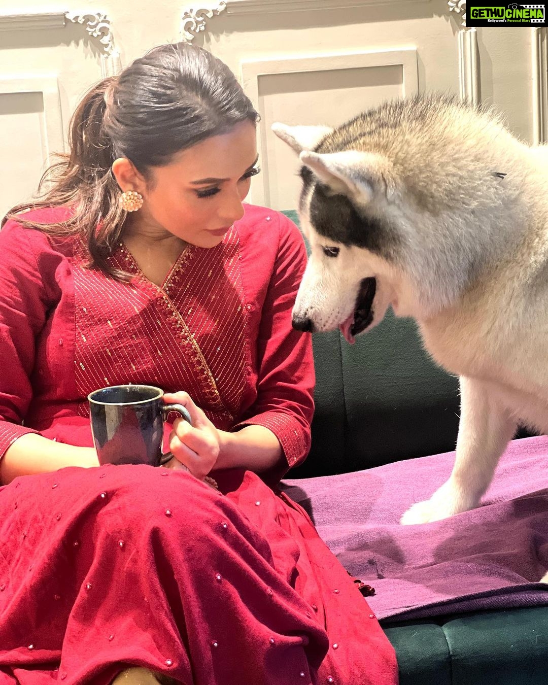 Actress Mimi Chakraborty HD Instagram Photos and Wallpapers October ...