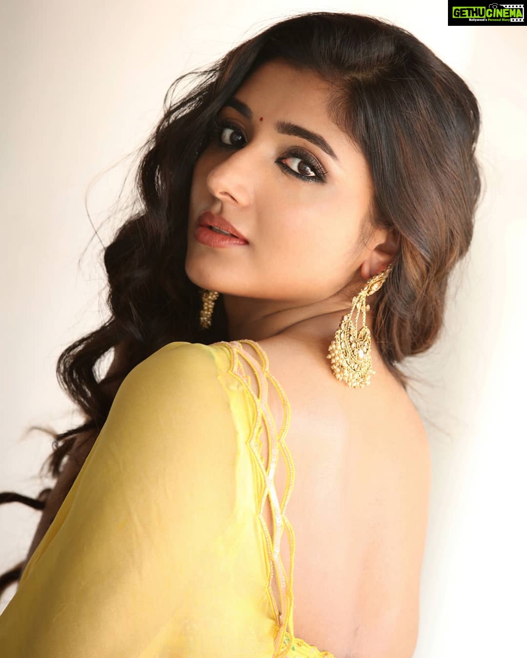 Mirna Menon Instagram – #Mirnaa • @designmecochin • @joe_elize_joy ...