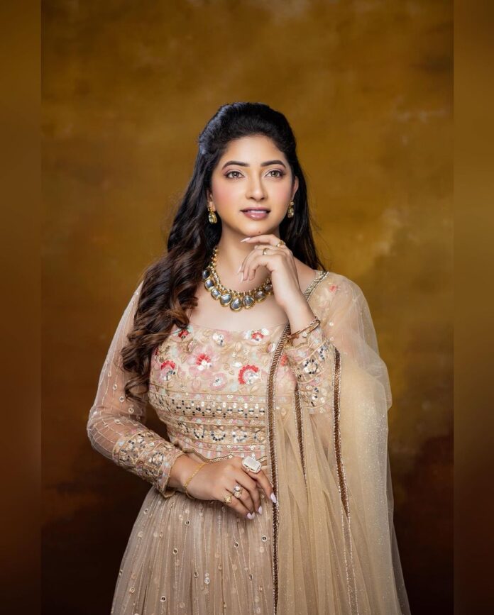 Actress Pallavi Gowda HD Photos and Wallpapers August 2023 | Gethu Cinema