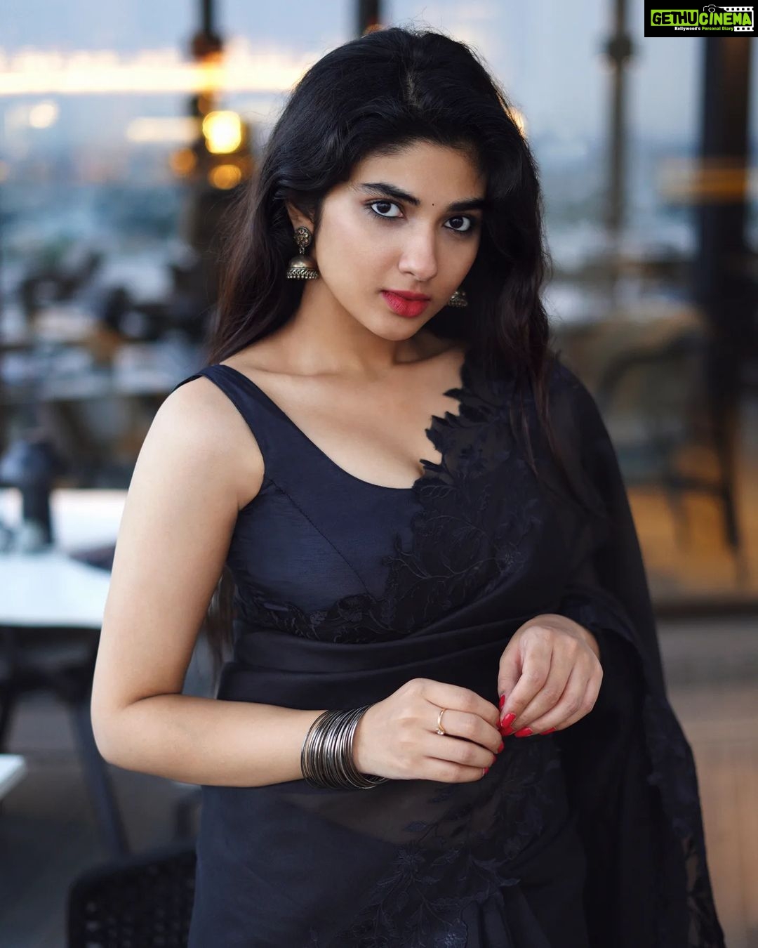 Actress Pragya Nagra HD Instagram Photos and Wallpapers July 2023 ...