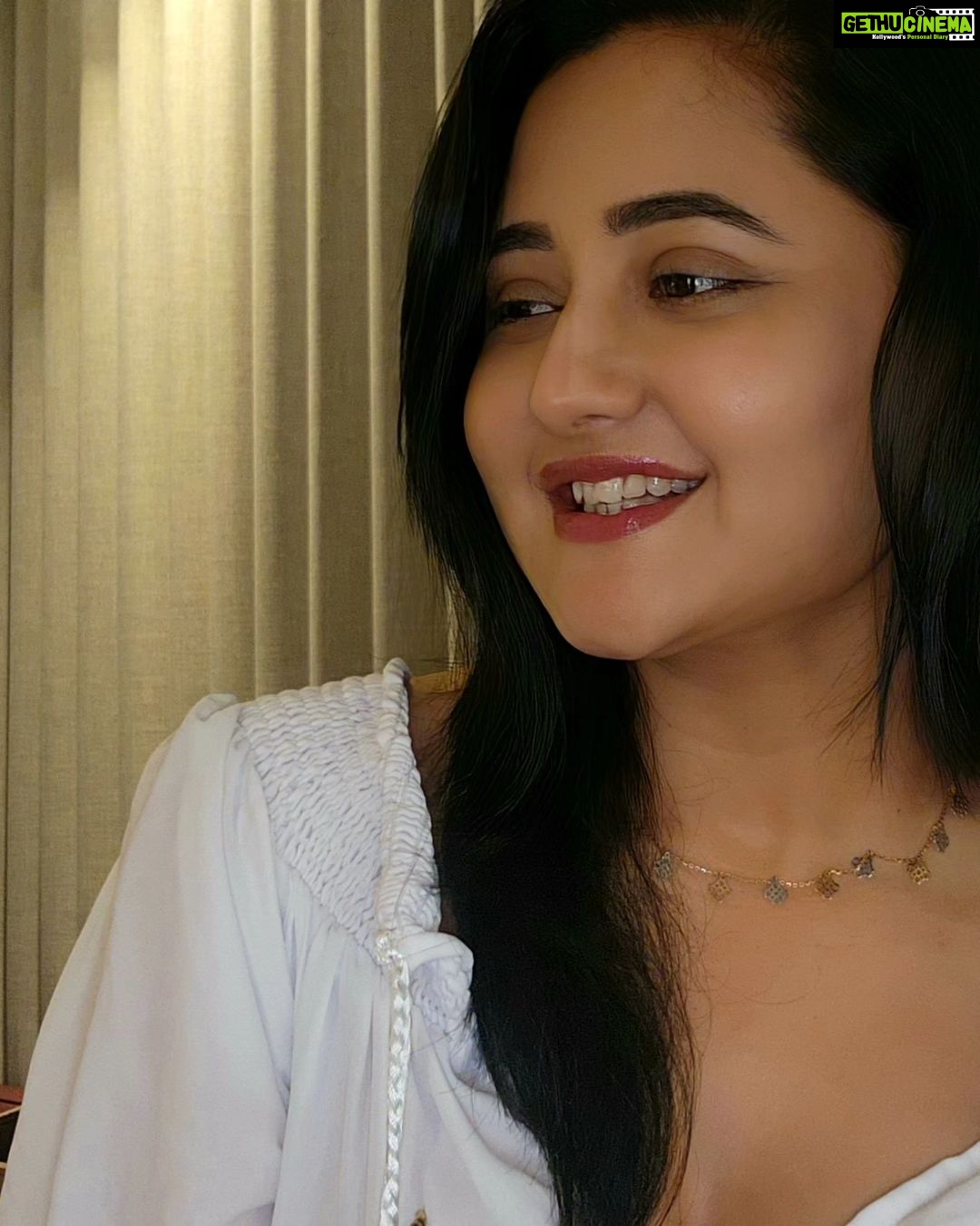 Actress Rashami Desai HD Instagram Photos and Wallpapers September 2023 ...