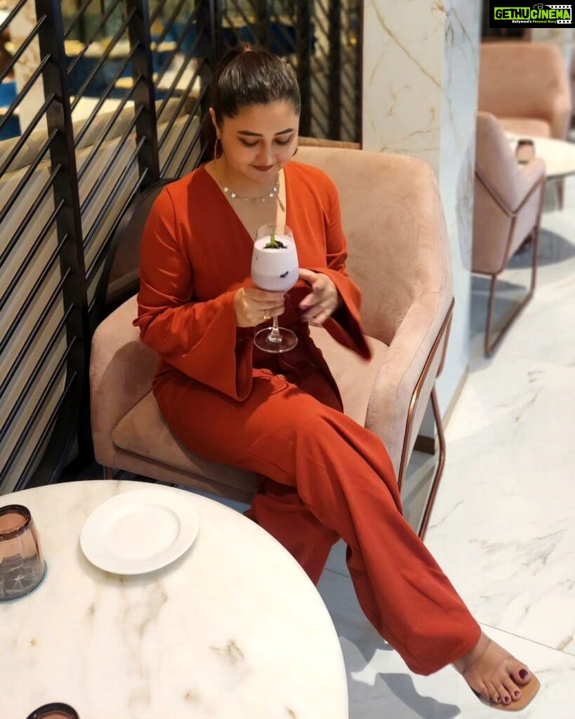 Actress Rashami Desai HD Instagram Photos and Wallpapers September 2023 ...