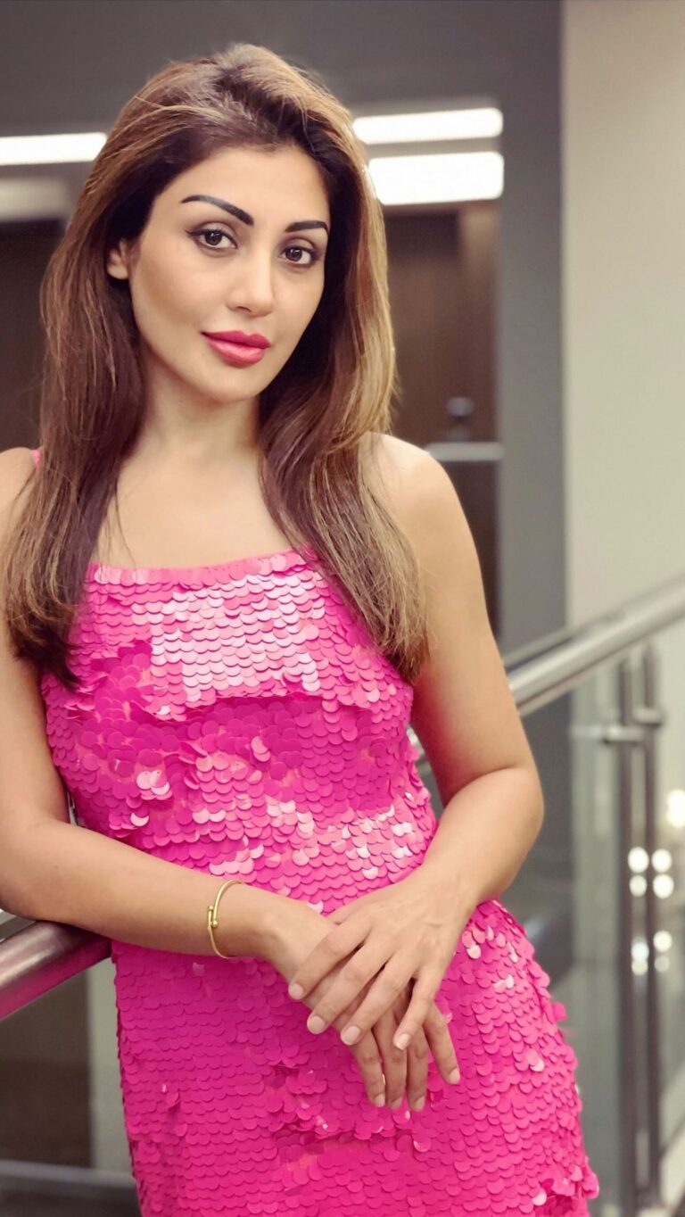Rimi Sen Wiki, Biography, Age, Gallery, Spouse and more
