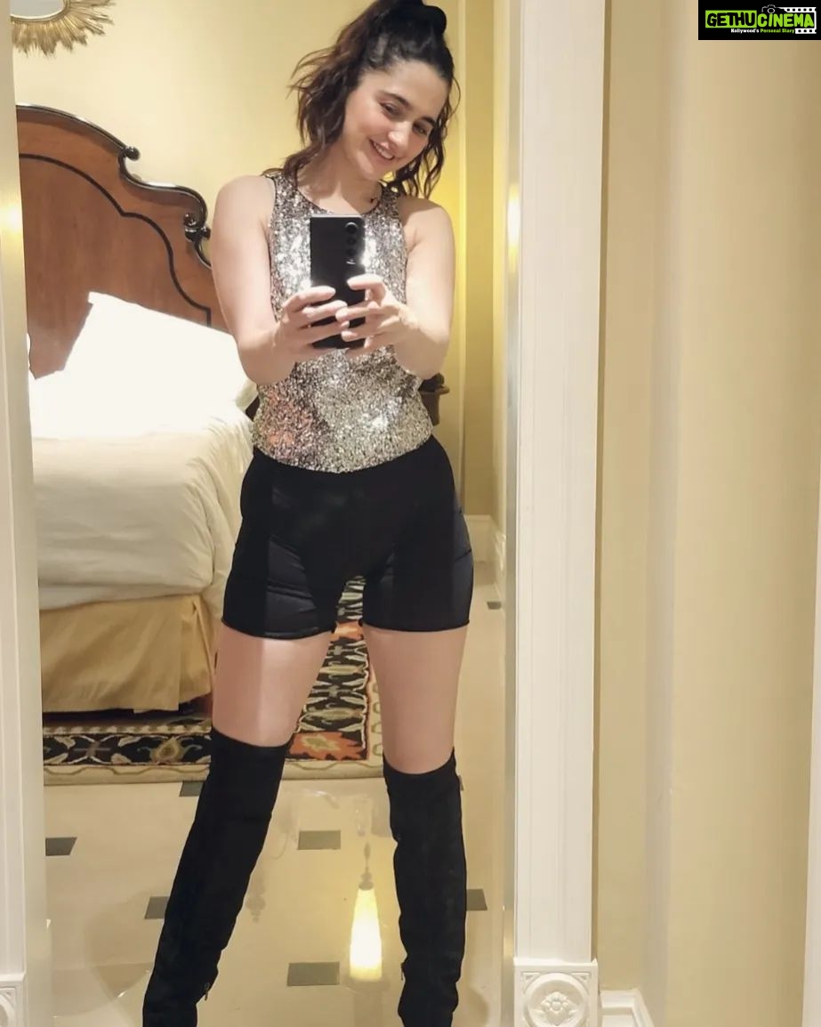 Actress Sanjeeda Sheikh HD Instagram Photos and Wallpapers March 2023 ...