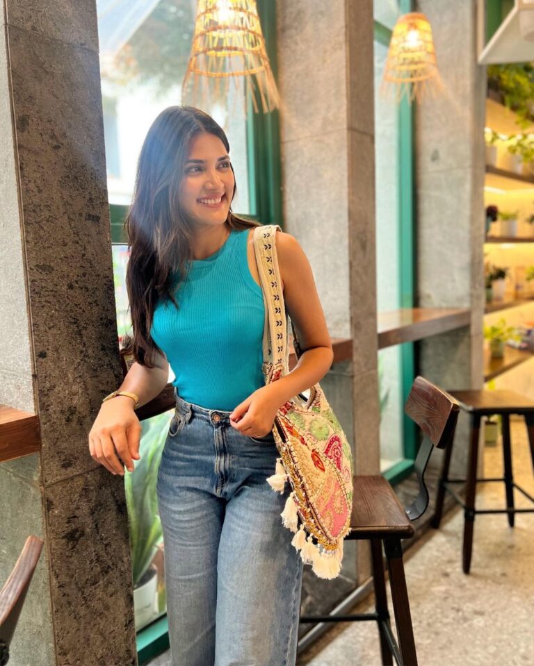 Actress Sayli Patil HD Photos and Wallpapers September 2023 | Gethu Cinema