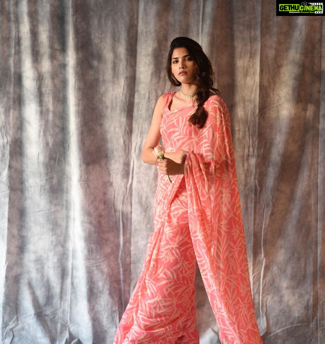 Actress Sayli Patil HD Instagram Photos and Wallpapers June 2023 ...