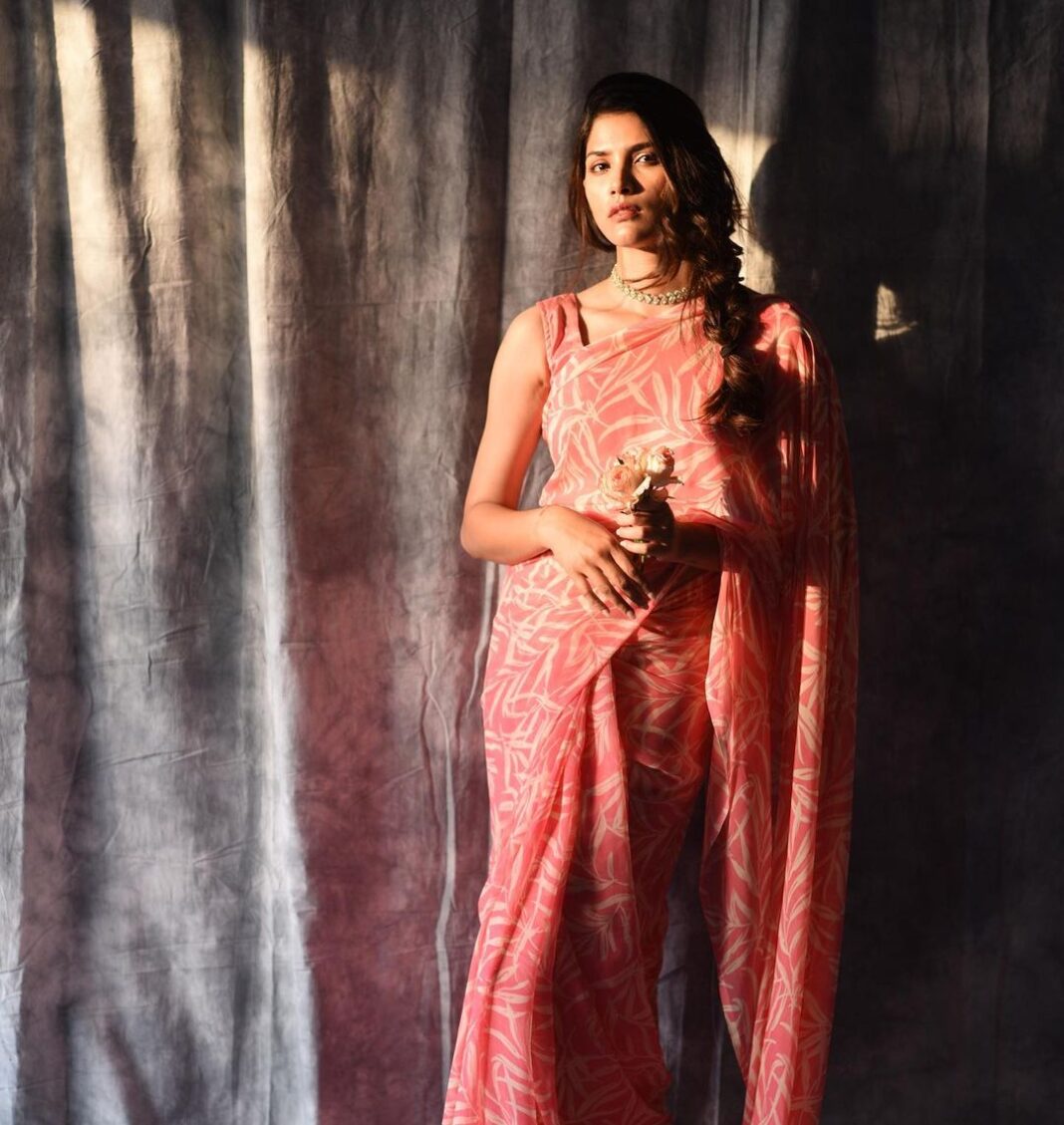 Actress Sayli Patil HD Photos and Wallpapers June 2023 - Gethu Cinema