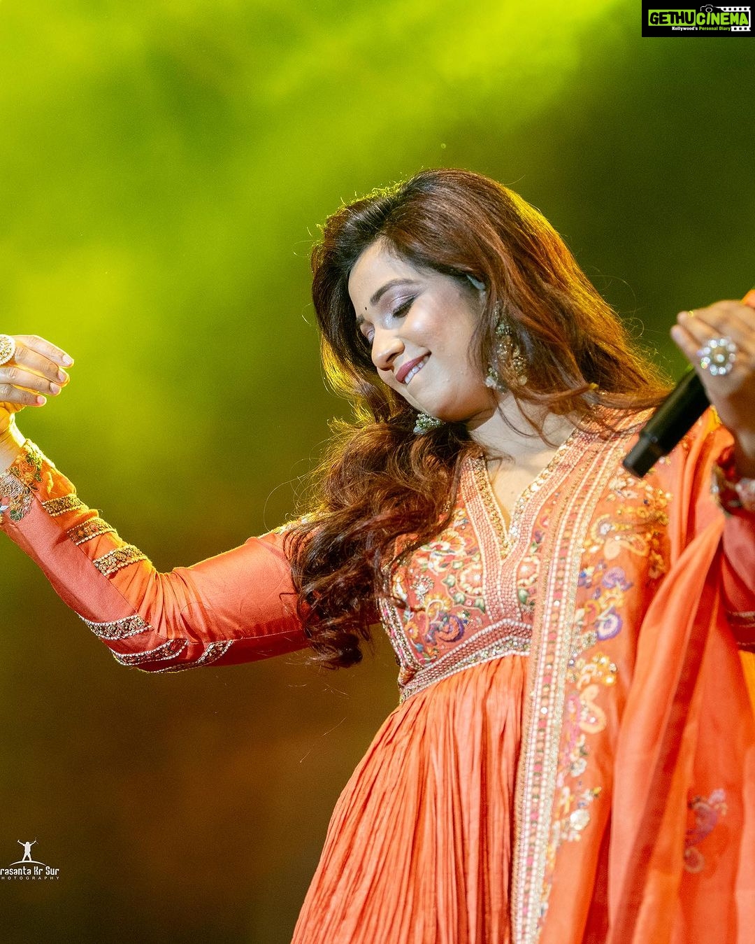 Singer Shreya Ghoshal HD Instagram Photos and Wallpapers November 2023 ...