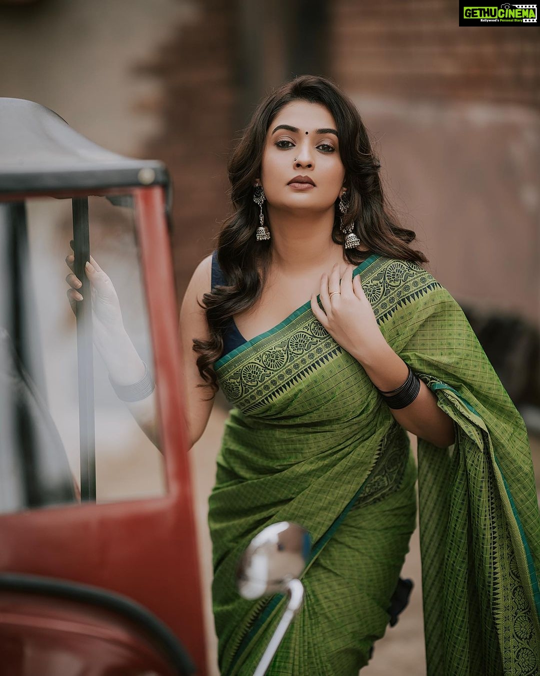 Sonal Monteiro Wiki, Biography, Age, Gallery, Spouse and more