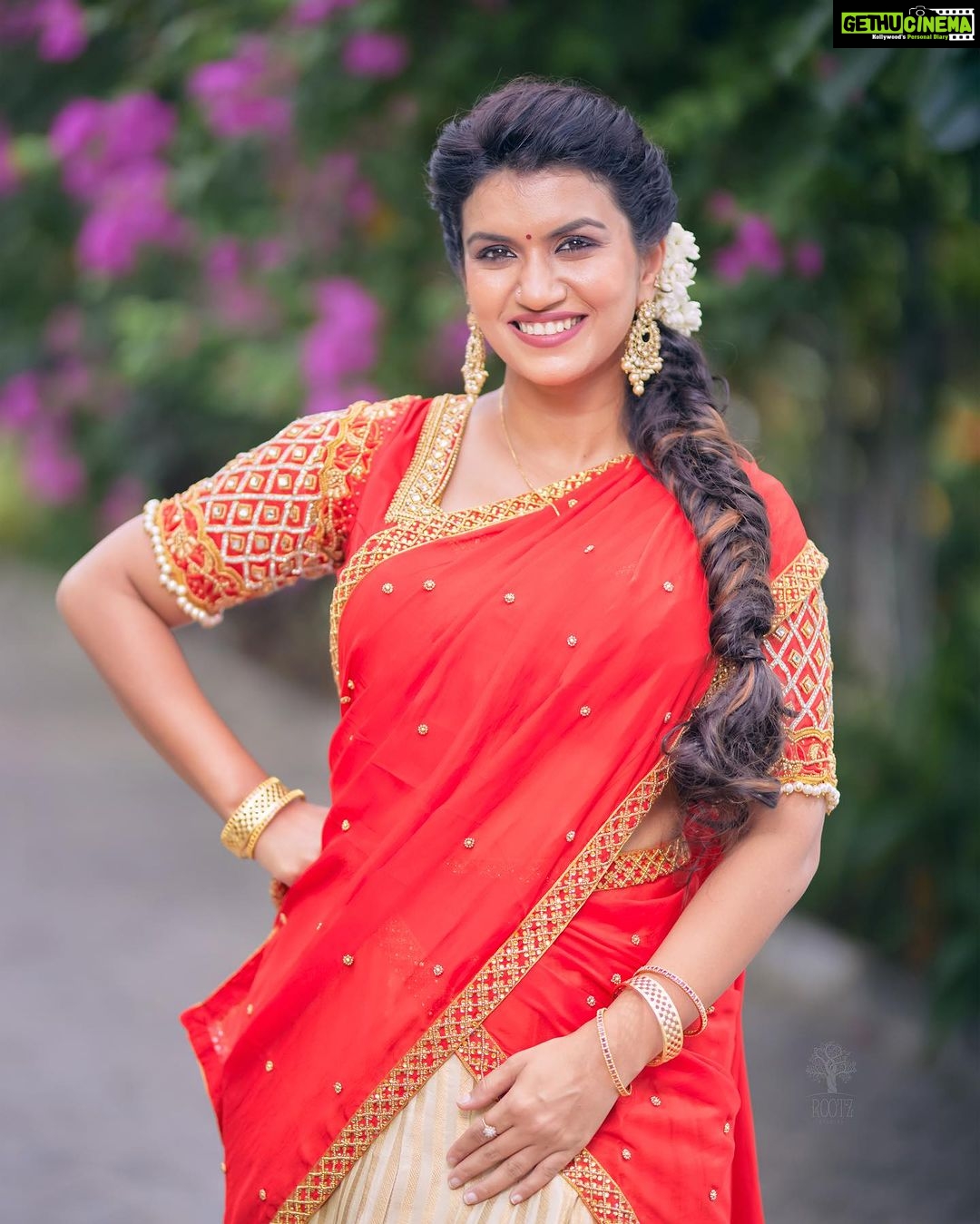 Sridevi Ashok Instagram – Very Good Morning… Have a nice week ahead ...