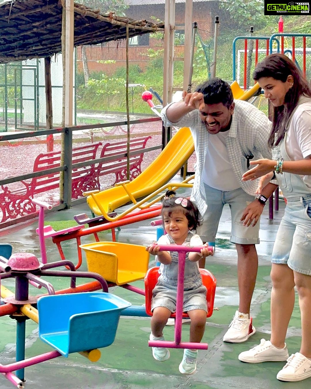 Actress Sridevi Ashok HD Instagram Photos and Wallpapers August 2023 ...