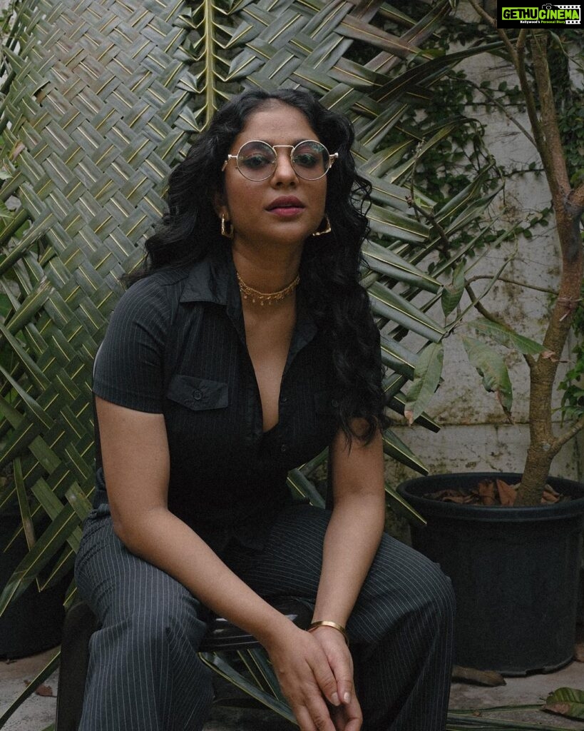 Actress Srinda HD Instagram Photos and Wallpapers September 2023 ...