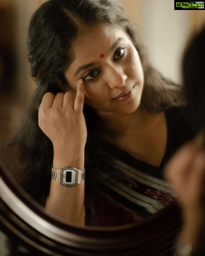 Actress Srinda HD Instagram Photos and Wallpapers August 2023 | Gethu ...